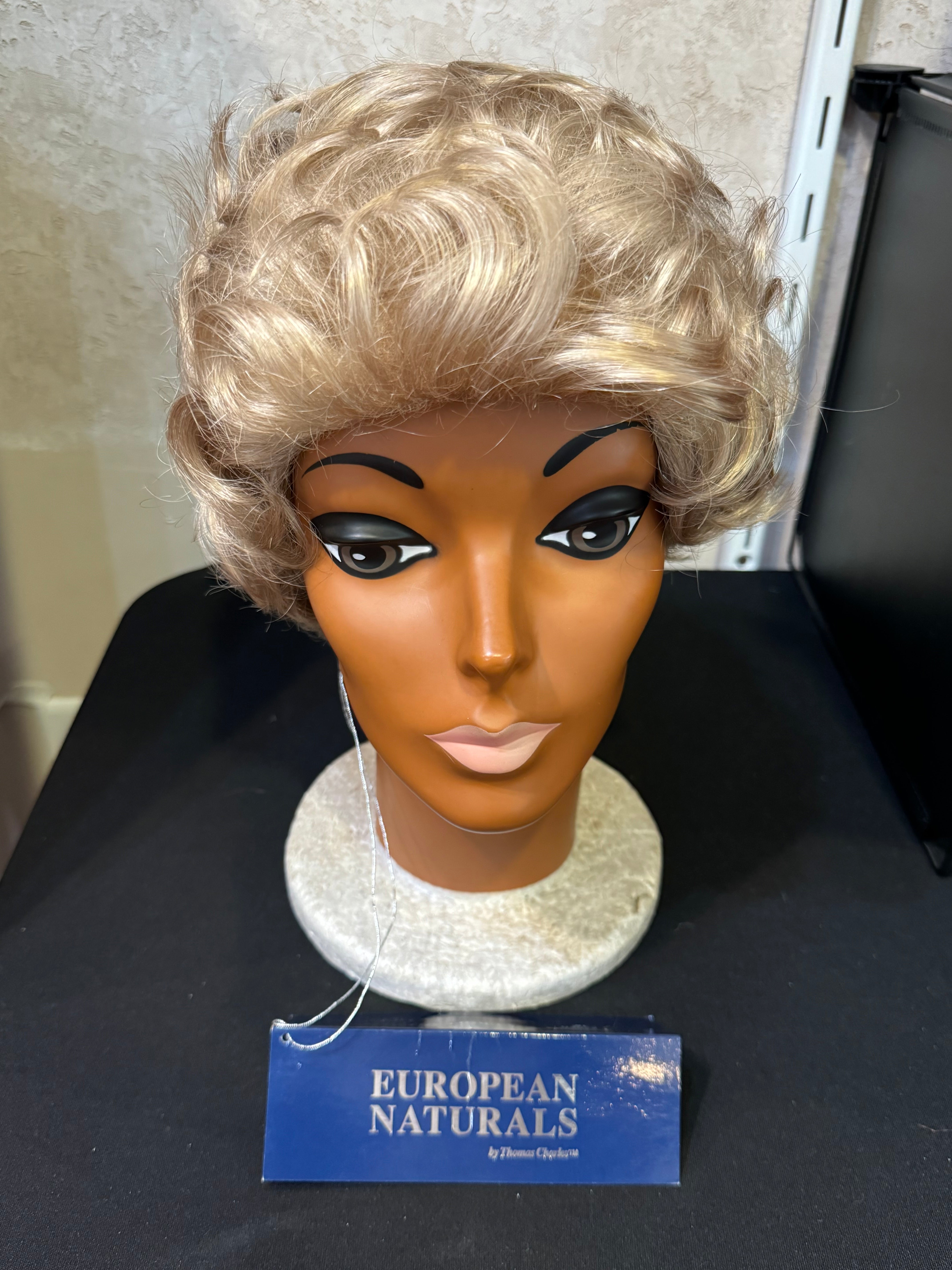 20 wigs European Natural Karen HAIR 4 YOU